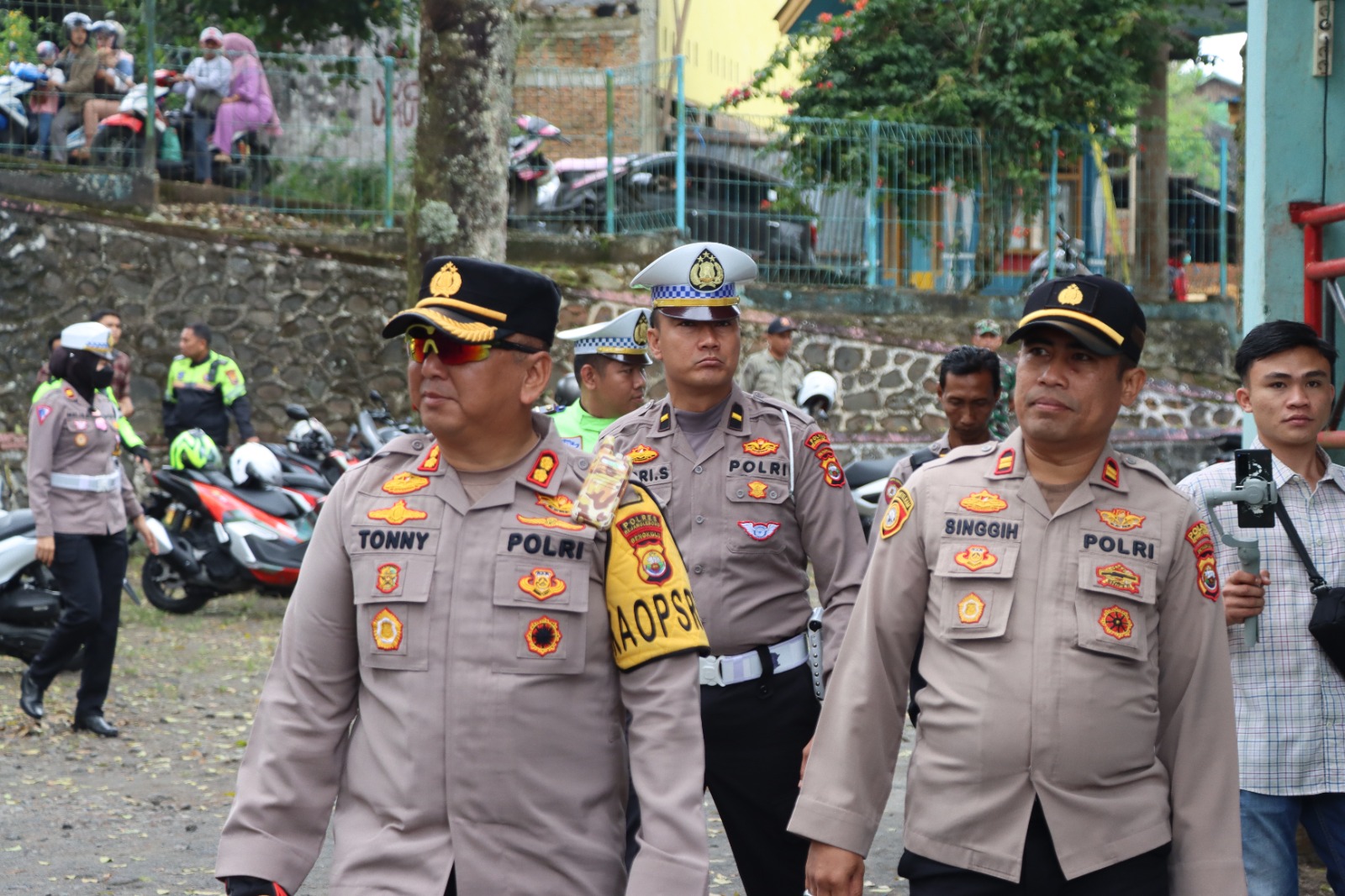 Libur Lebaran, Kapolres Rejang Lebong Cek Objek Wisata | Intersisi News Libur Lebaran, Kapolres Rejang Lebong Cek Objek Wisata | Intersisi News